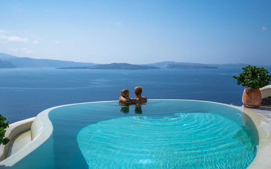 Infinity Pool - Pezoules of Oia Hotel - Boutique Hotel in Santorini